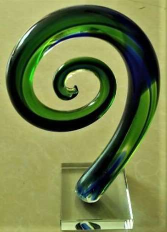 Glass Art Kiwana Koru – Carolina Trading