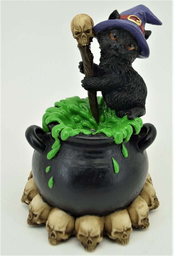 Black Cat Cauldron with LED – Carolina Trading